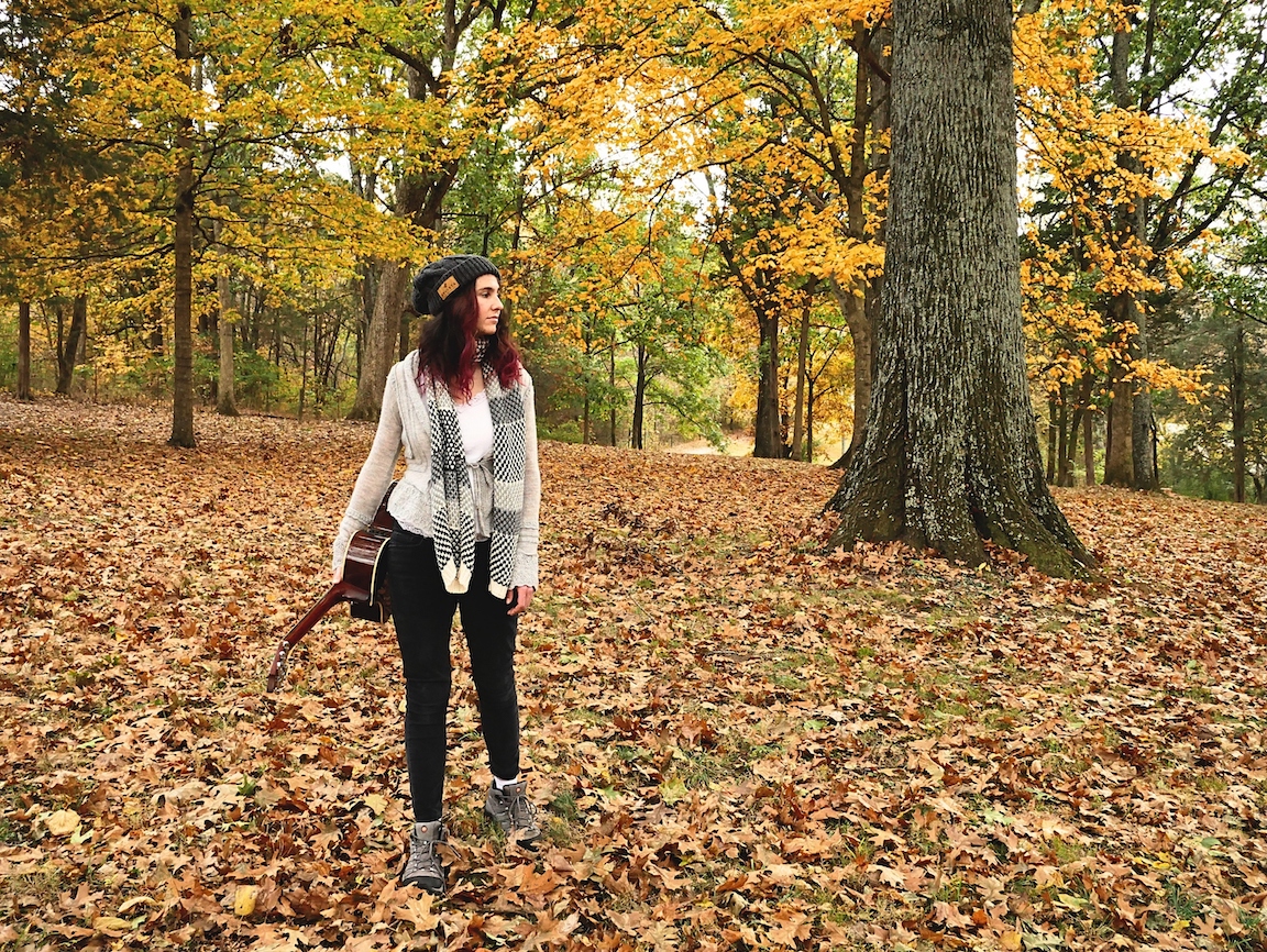 Cassia Dawn, acoustic singer-songwriter - Press Photos